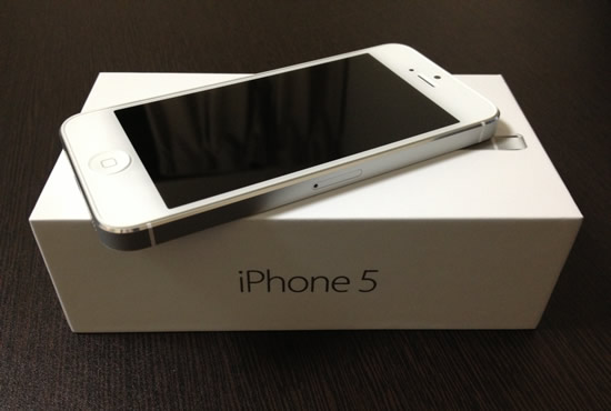 地球規模のお祭り騒ぎ遂に幕開け！iPhone 5、日本・豪州で発売開始 - TeachMe iPhone